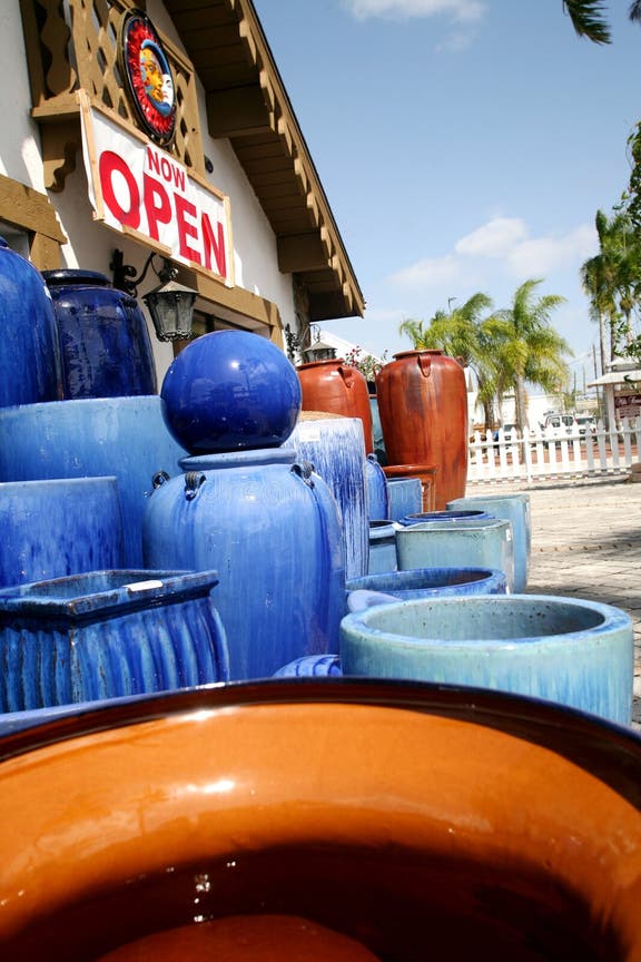 Clay pot Store stock image. Image of bunch, painted, grand - 4595611