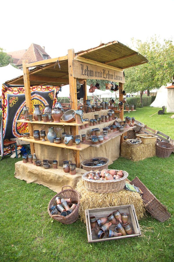 Clay pottery booth editorial photography. Image of german - 72361032