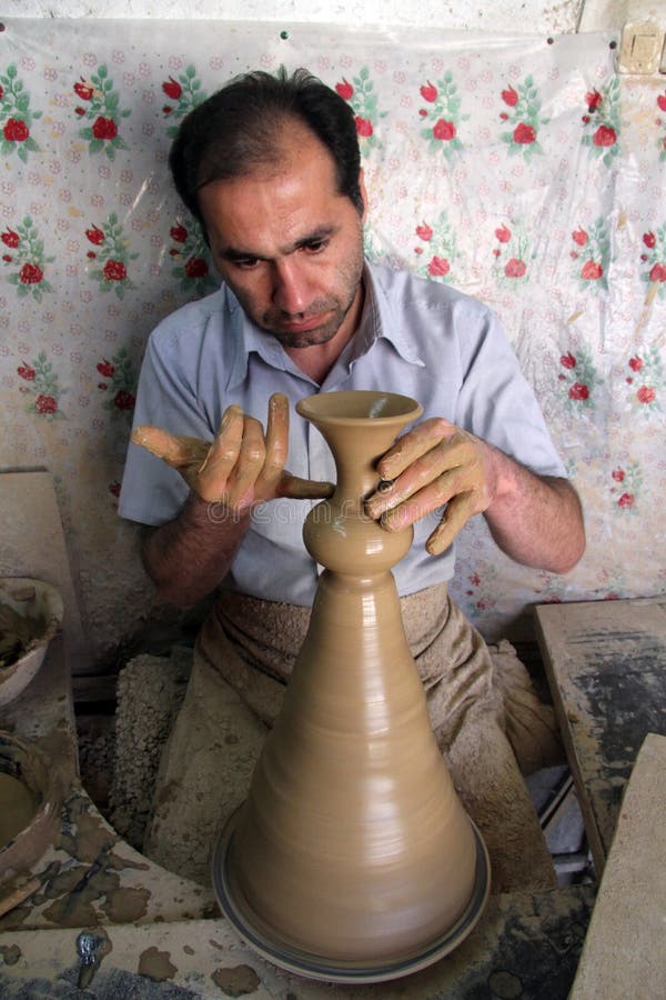 Clay vase editorial photo. Image of ceramisc, domestic - 31930446