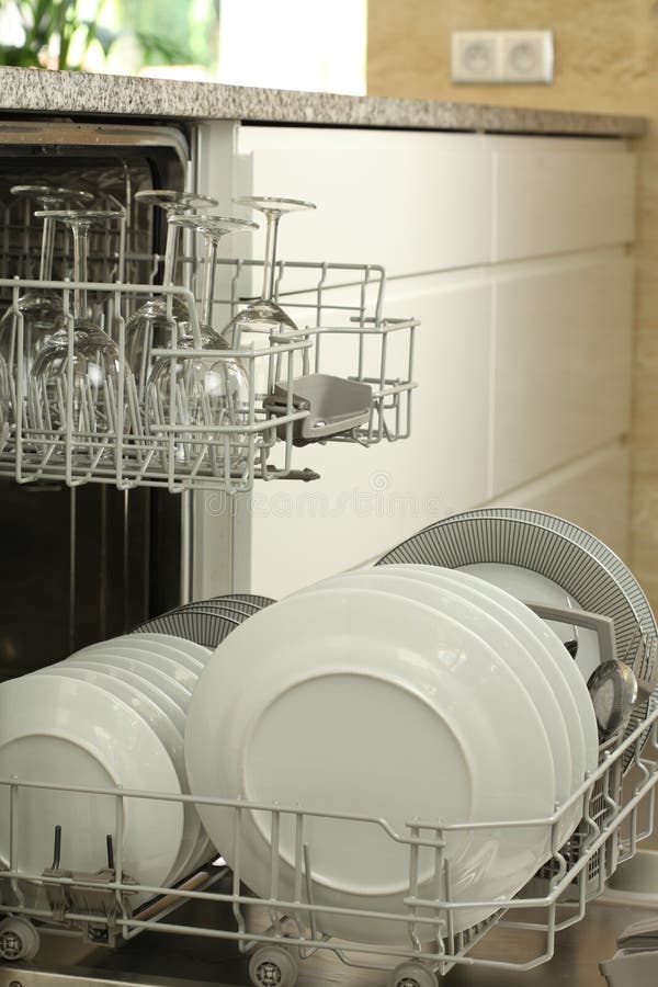 Clean dishes stock image. Image of hygiene, housekeeping - 31958043