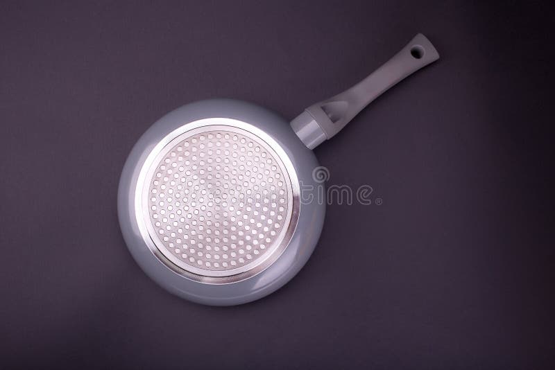 Clean empty pan back side stock image. Image of domestic - 80377491