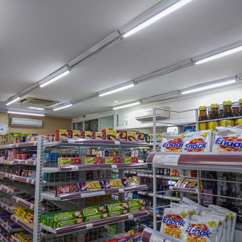 A clean market editorial image. Image of rack, lamp - 205885835