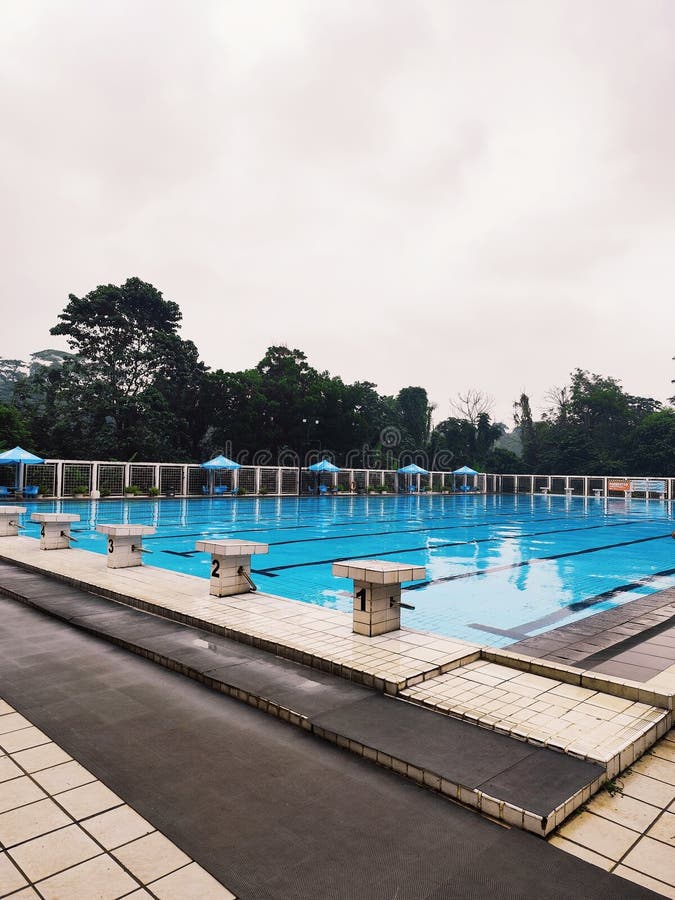 A Clean Swimming Pool Can Create a Fresh Atmosphere Stock Photo - Image ...