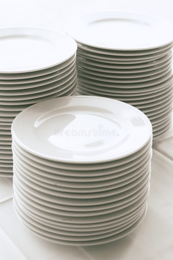 Clean White Plate Close Up View Stock Photo - Image of food, dishware ...