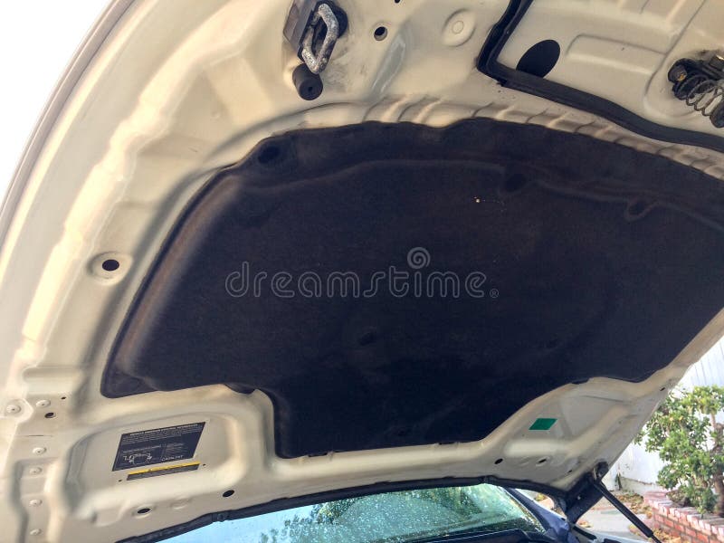 Cleaned Car Engine Compartment Hood Stock Image - Image of bulb, brake ...