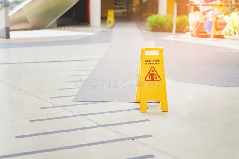 Yellow Caution Wet Floor Sign Board on Floor Near Swimming Pool Stock ...