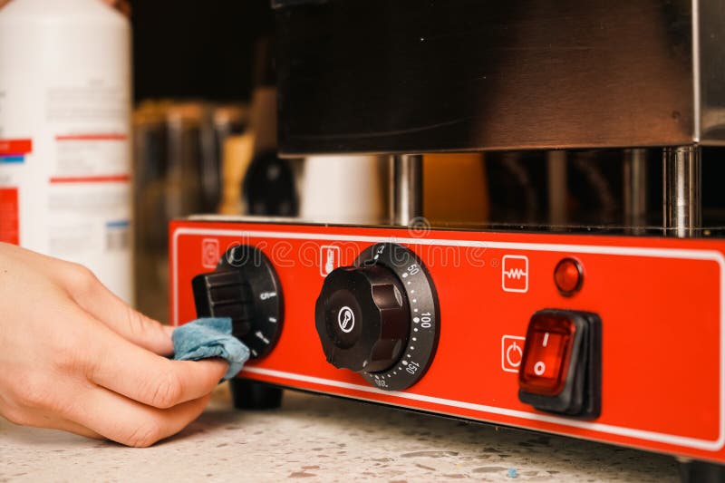 Cleaning Waffle Maker Front Side. Filthy Waffle Maker. Cleaning ...