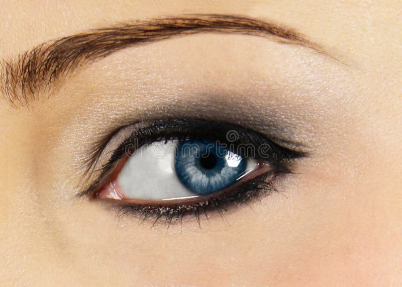 Clear blue eye of woman stock photo. Image of eyelashes - 28806598