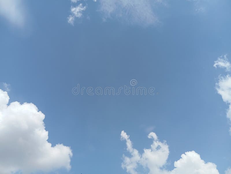 *clear Blue Sky with White Clouds in the Sky and Strong Wind Blowing ...