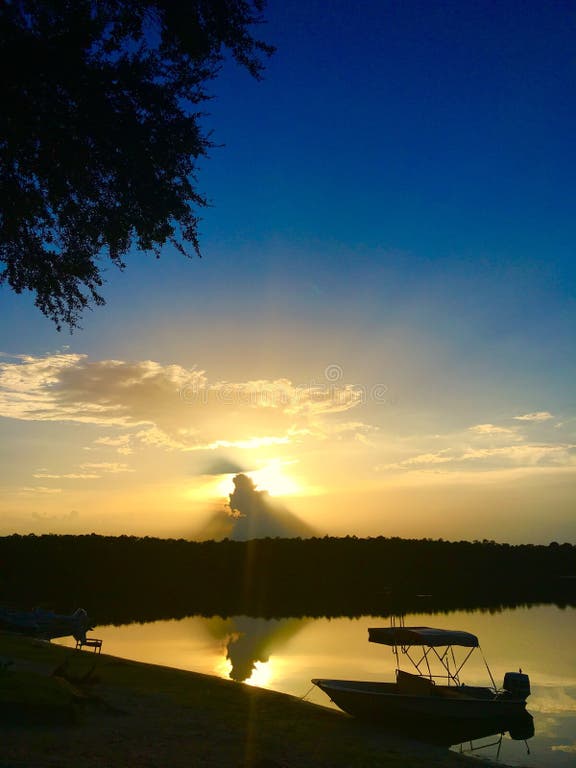 Clear Lake, Florida at Sunset Stock Photo - Image of cloud, tree: 75152756