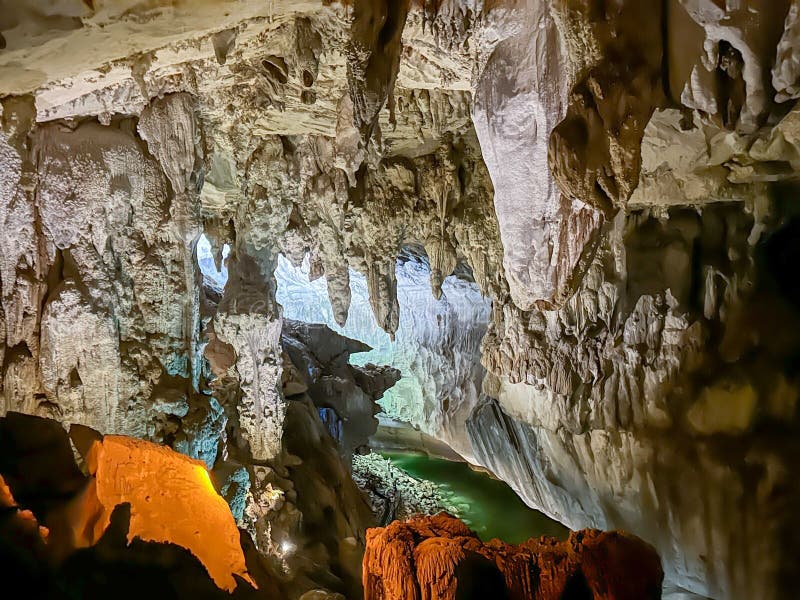 Clearwater Cave, Mulu National Park Stock Photo - Image of gunung ...