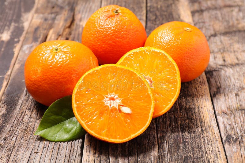 Clementine fotografering för bildbyråer. Bild av mandarin - 70489819