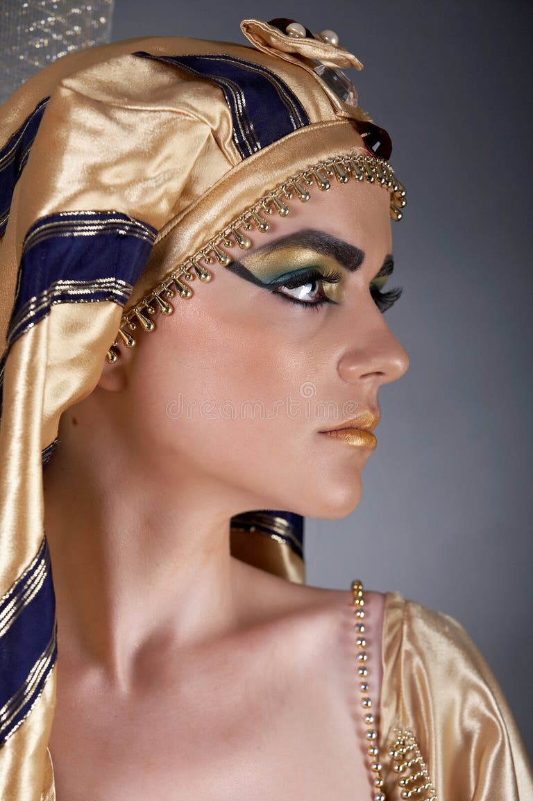 459 Cleopatra Costume Changes Stock Photos - Free & Royalty-Free Stock ...