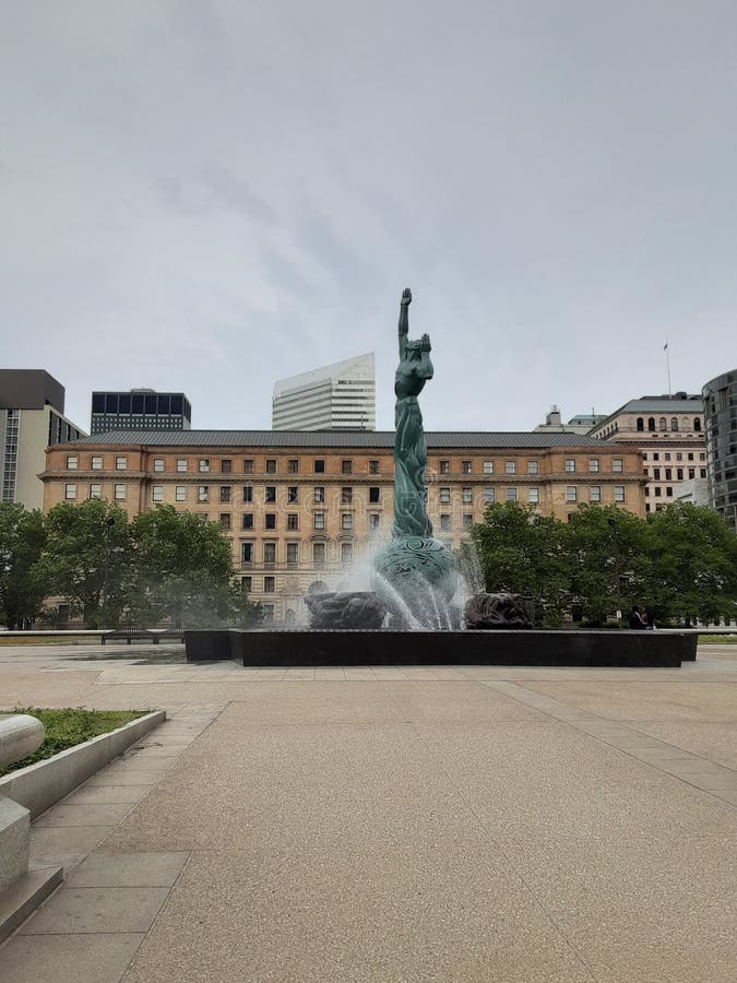 Cleveland Ohio Statue Picture Peace War Editorial Stock Photo - Image ...