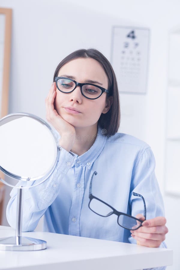 198 Cliente Indeciso Fotos de stock - Fotos libres de regalías de ...