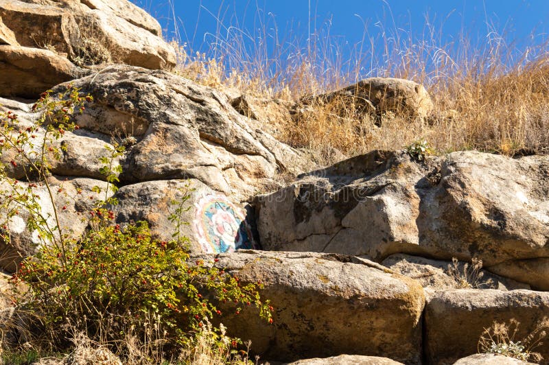 Cliff edge with dry grass stock image. Image of season - 161217445