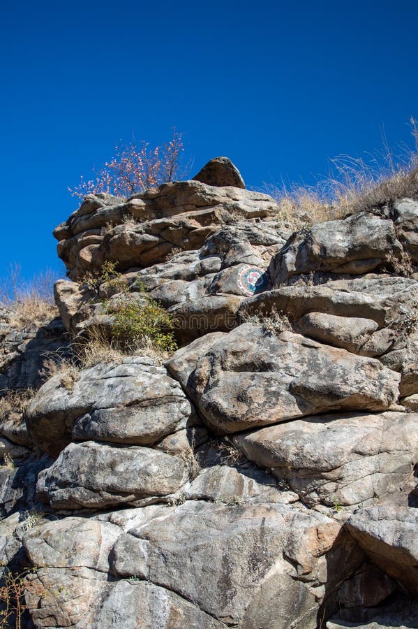 Cliff edge with dry grass stock image. Image of season - 161217445