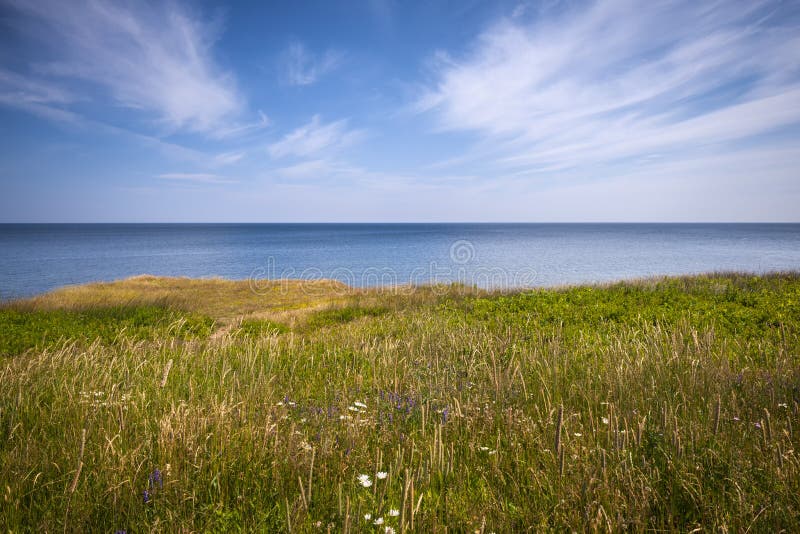 Cliff edge and ocean stock photo. Image of canadian, gables - 39381366