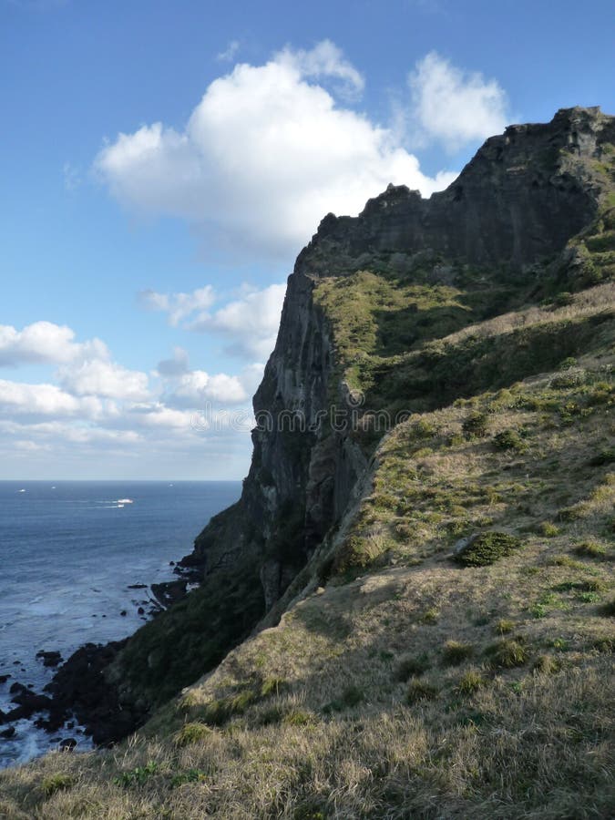 Cliff -living on edge stock image. Image of palace, park - 48695699