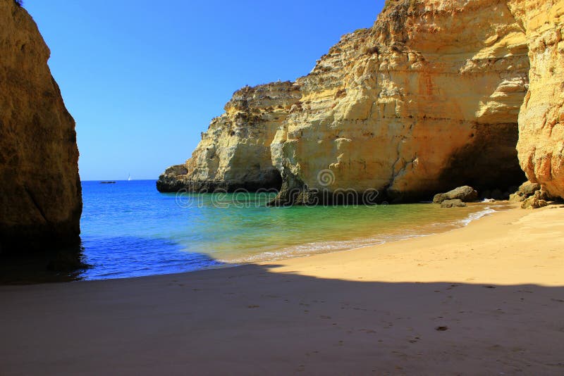 Cliffs at Algarve Coast, Portugal Stock Photo - Image of reflex ...