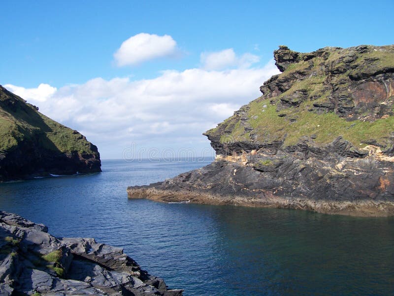 Cliffs cornwall stock image. Image of jagged, vacation - 1620469