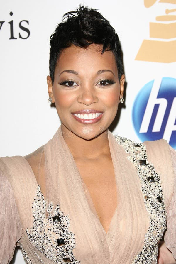 Clive Davis editorial photo. Image of awards, clive, beverly - 25133246