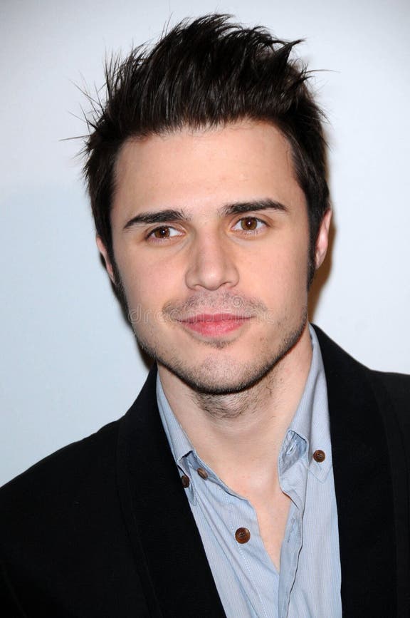 Clive Davis editorial stock photo. Image of davis, present - 26356663