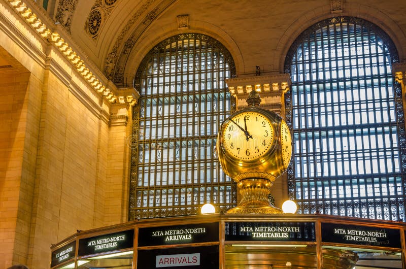 Clock in the Concourse of Grand Central Terminal Editorial Image ...