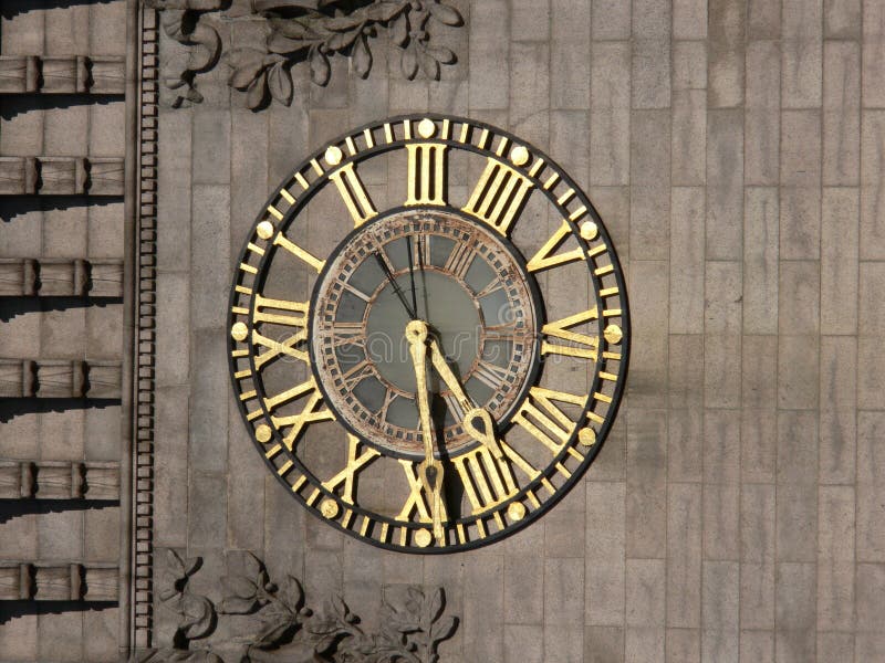 Clock - Gold Picture. Image: 1468574