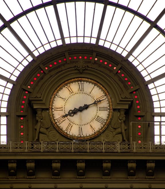 Clock in train station stock image. Image of late, urban - 6040047