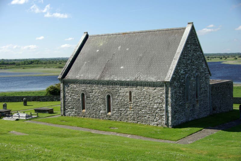 Clonmacnoise, Ireland stock image. Image of church, river - 10293083