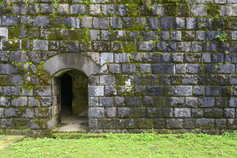 Close Up Ancient Stone Wall Stock Image - Image of decoration, texture ...