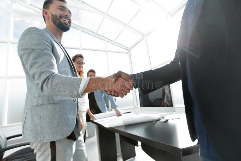 374 Contractor Customer Shaking Hands Stock Photos - Free & Royalty ...