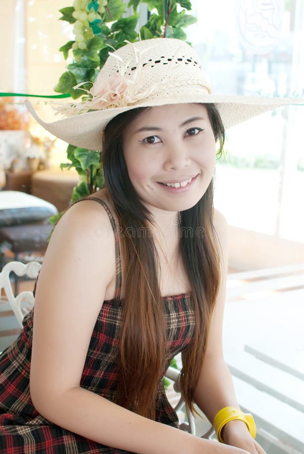 Close Up Asian Lady in the Park. Stock Image - Image of outdoor, adult ...