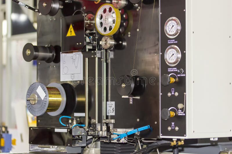 Close Up Automatic Wire Feed System of High Technology and Precision ...