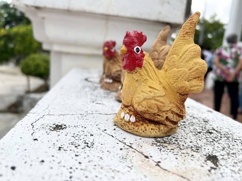 Beautiful Chicken Statue on Cement Table Stock Image - Image of ...