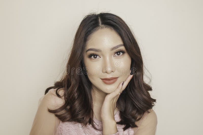 Close-up Beauty Face of Asian Young Model Touching Clean Skin. Natural ... Close-up Beauty Face of Asian Young Model Touching Clean Skin. Natural ...
