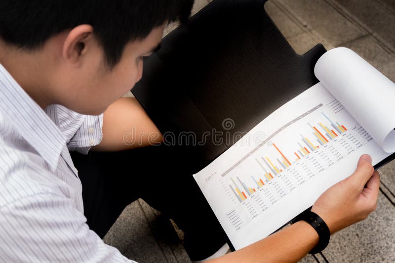 Close Up, Business Man Working on Paper Chart, Business Concept Stock ...