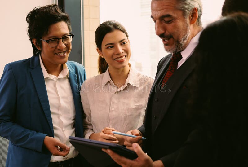 Close Up of Business Officer Teamwork Brainstorming and Talking Stock ...