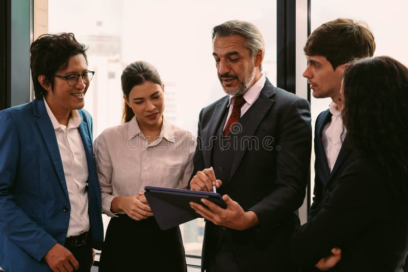 Close Up of Business Officer Teamwork Brainstorming and Talking Stock ...