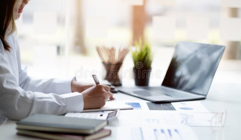 Close Up. Businesswoman Hand Taking Notes Working at a Office Stock ...