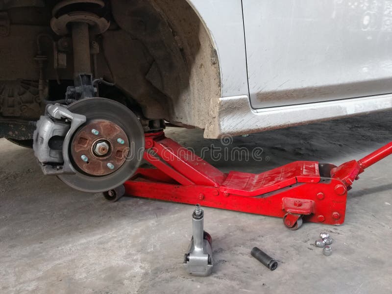 Close Up Car in Garage Fix Wheel Stock Photo - Image of mechanic ...