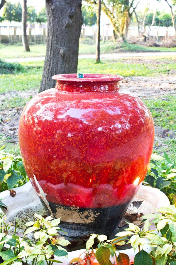 Close up ceramic basin stock image. Image of blue, handmade - 33467759