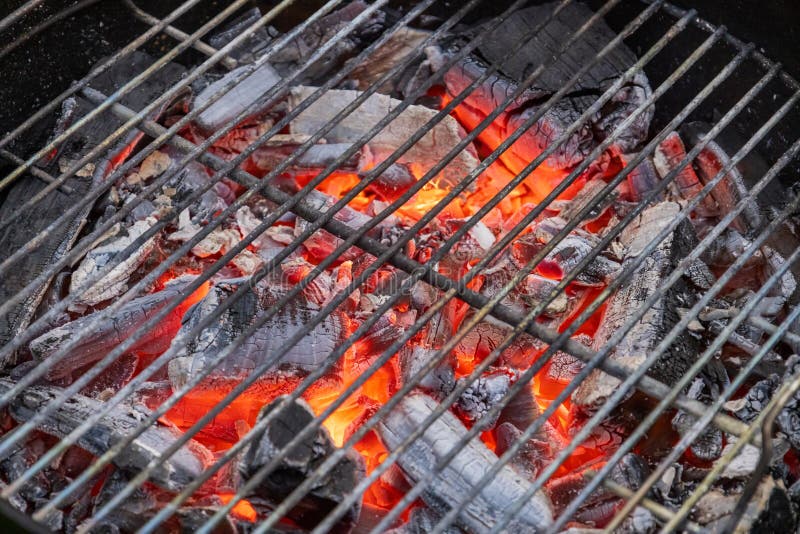 Close up of charcoal grill stock image. Image of dining - 292013837