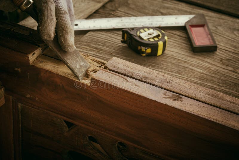 Close Up the Chisel To Sharpen the Wood Plank Stock Photo - Image of ...