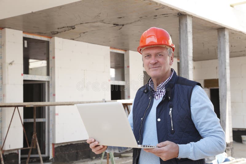 Close-up of Construction Worker Stock Photo - Image of senior, frame ...