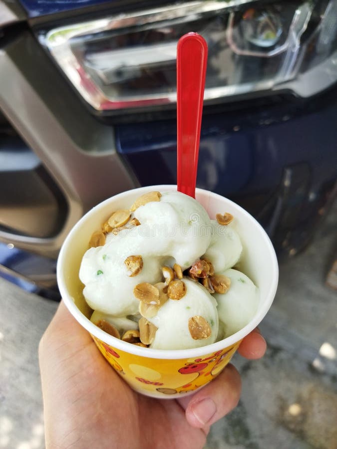 Close-up of Cup Ice-cream on Human Hand. Stock Photo - Image of human ...