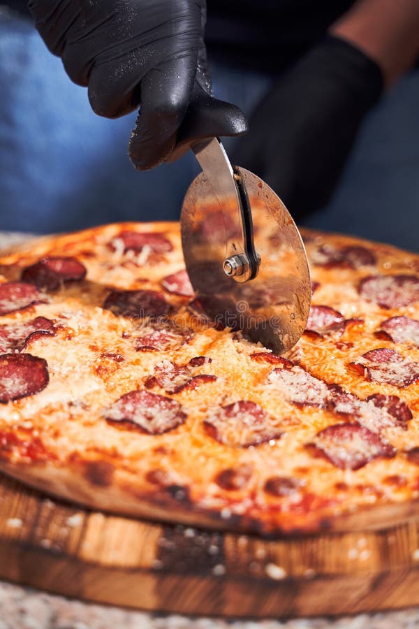 Close Up Cutting Italian Pizza Stock Photo - Image of cuisine, homemade ...
