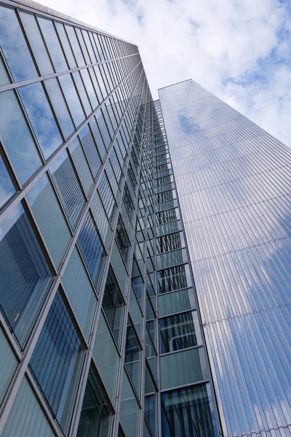 Reflected Glass Facade with Rectangular Windows Grid Frame System of ...