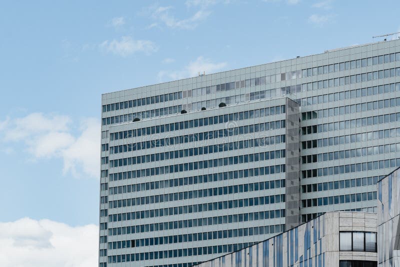 Reflected Glass Facade with Rectangular Windows Grid Frame System of ...